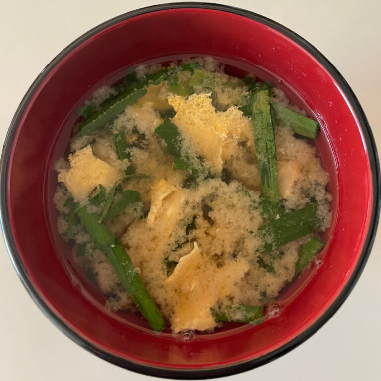 『にら玉スープ』の作り方【ダイエットレシピ】 | パレオダイエットブログ